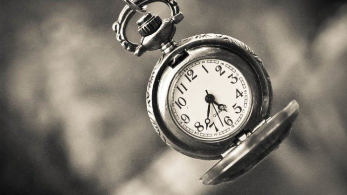 Demi Waktu - Tribunbatam.id