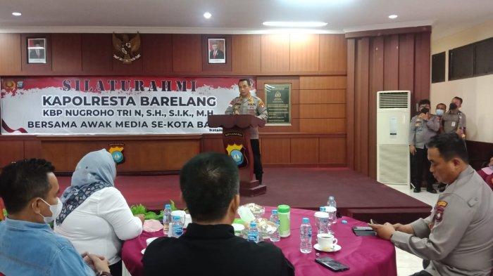 Kapolresta Barelang Duduk Bersama Dengan Awak Media, Nugroho: Polisi dan Wartawan Harus ...