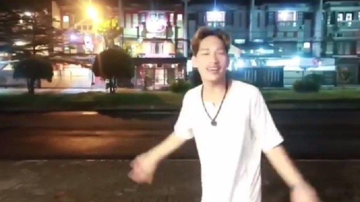 Mobil YouTuber Ferdian Paleka Diamankan Polisi, Proses Hukum Tetap ...