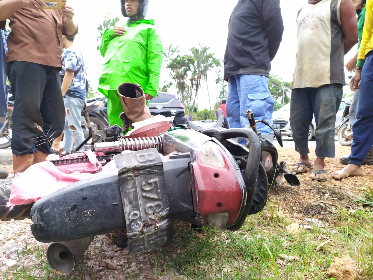 BREAKING NEWS - Satu Unit Sepeda Motor Tak Bertuan Ditemukan Rusak ...