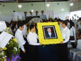 Foto-foto Prosesi Pemakaman Ayah Abidin Hasibuan - Tribunbatam.id