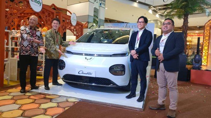 Rayakan Satu Tahun, Aeon Mall Deltamas Bagikan Hadiah Mobil Listrik ...