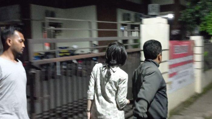 Diduga Berselingkuh, Dua ASN Dinas Pendidikan Digerebek Istri Sah - Tribunbekasi.com