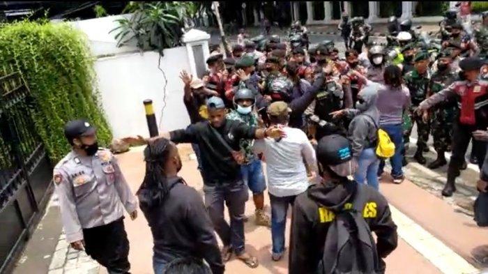 Polisi Pulangkan 90 Mahasiswa Demo Ricuh di Istana Negara, Kecuali 1 ...