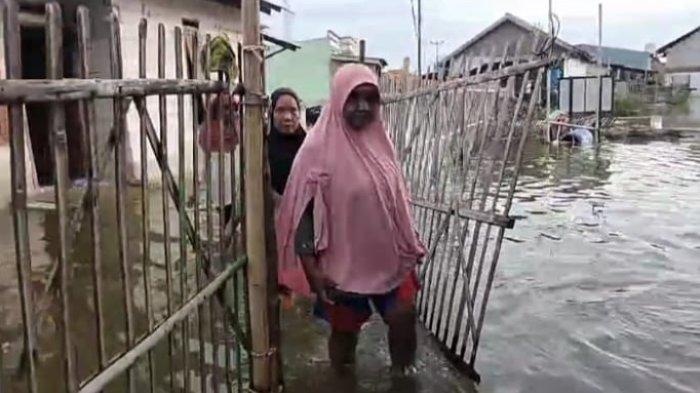 Kerap Dilanda Banjir Rob, Warga Pesisir Kabupaten Bekasi Harap Pemerintah Bangun Turap Raksasa ...