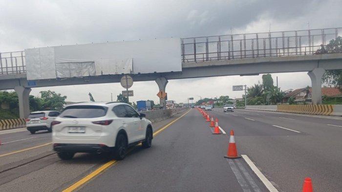 Arus Kendaraan Arah Jakarta Padat, Jasa Marga Terapkan Contraflow di Tol Jakarta-Cikampek Sejak ...