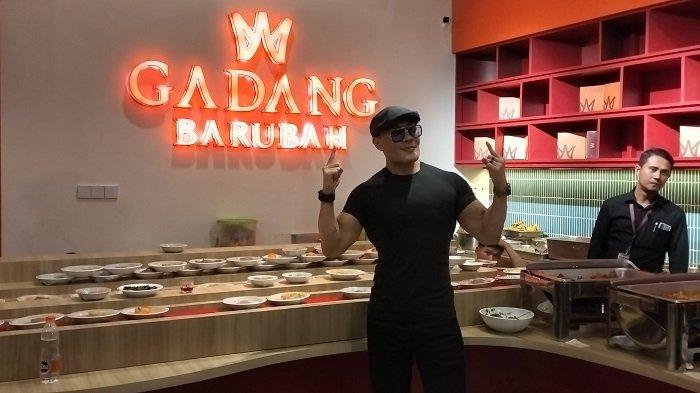 Deddy Corbuzier Buka Restoran Padang Modern Gadang Barubah di Cikarang - Tribunbekasi.com