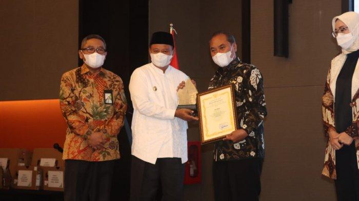 Prioritaskan Perlindungan Jamsostek Kota Bekasi Raih Juara Pertama Penghargaan Paritrana Awards ...