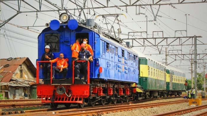 Rayakan HUT Kemerdekaan RI, PT KAI Tampilkan Lokomotif Listrik Berusia ...