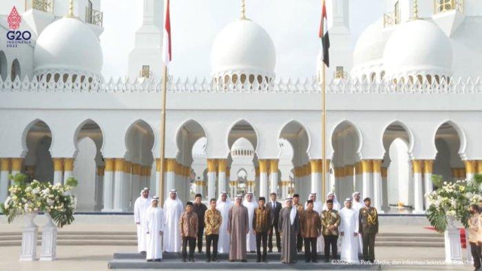 Resmikan Sheikh Zayed Grand Mosque Solo, Ganjar Pranowo: Jadi Tempat ...