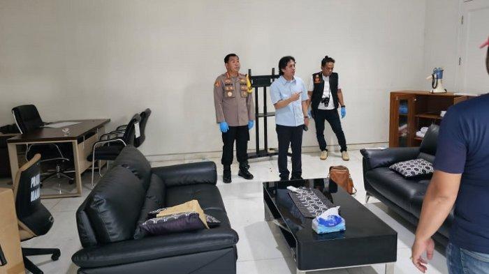 Rumah Pemenangan Prabowo-Gibran jadi Sasaran Pencurian, TV 32 Inchi Digasak Pelaku, Polisi Olah ...