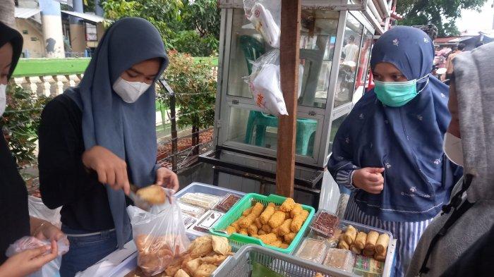 Berburu Takjil di Kayuringin Bekasi, Mulai dari Gorengan Hingga Minuman ...