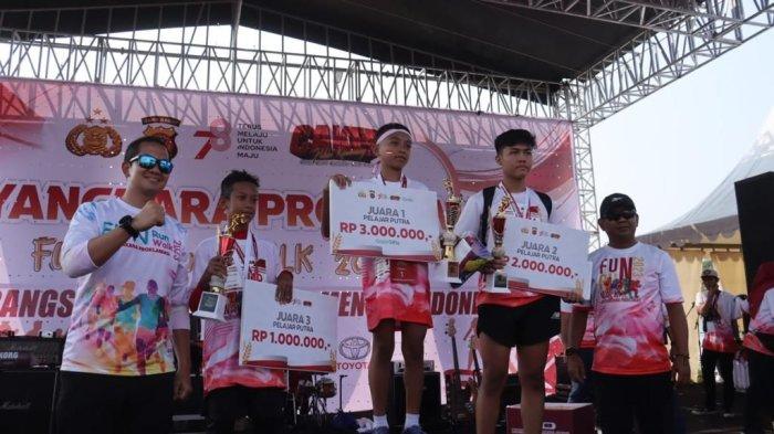 Juarai Bhayangkara Proklamasi Fun Run 2023 di Karawang, Pelari Cilik ...