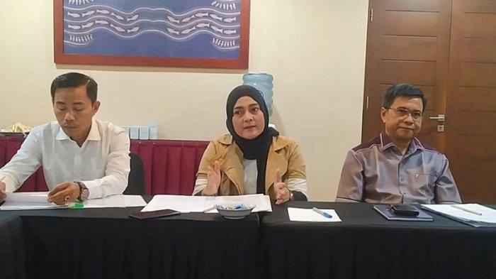 Anak Asuhnya Dicabuli, Pesinetron Dean Desvi Laporkan Pimpinan dan ...