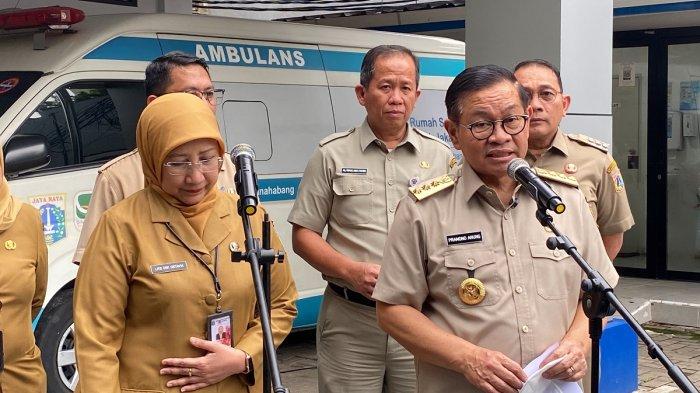 Dukung Penuh Tim Macan Kemayoran, Gubernur Pramono Bakal Ubah 30 Bus ...