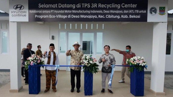 Desa Wanajaya Punya TPS3R, Ridwan Kamil: Akan Kami Tiru di Wilayah Jawa Barat dan Kabupaten ...