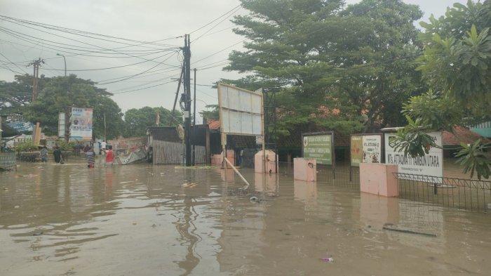 Banjir 1,5 Meter Melanda 7 Kecamatan di Kabupaten Bekasi, BPBD Imbau Warga Jangan Bertahan di ...