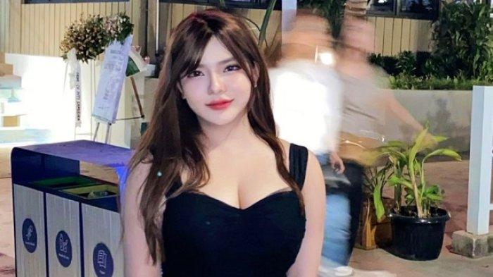 Punya Wajah Cantik Tubuh Seksi, Model Tiara Aurellie Dituding Warganet Hasil Operasi Plastik ...