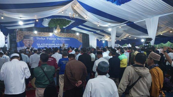 Ratusan Relawan Deklarasi Dukung Anies Baswedan Sebagai Capres 2024 ... Ratusan Relawan Deklarasi Dukung Anies Baswedan Sebagai Capres 2024 ...