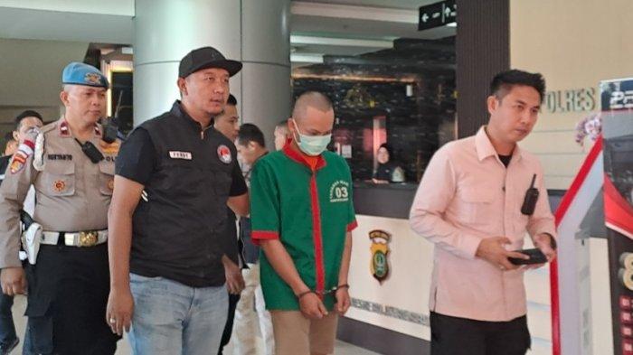 Polisi Bongkar Home Industry Narkoba, Temukan 100 Kilogram Tembakau Gorilla Senilai Rp 6 Miliar ...
