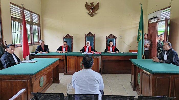 BREAKING NEWS: Martoni Divonis Lebih Ringan Dibanding Tuntutan JPU, Air Mata Keluarga Pun Pecah ...