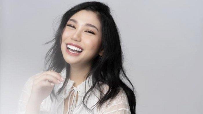 BIODATA Aminda, Penyanyi Baru Sampai Bikin Artis Ternama Ini Mau Turun ...