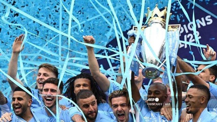 Man City Raih Tropi Juara Liga Inggris di Malam Dramatis, Liverpool ...