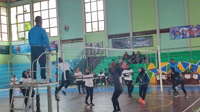 Klub Voli Putri Tanjung Rusa Libas Mentigi Tiga Set Tanpa Ampun pada ...