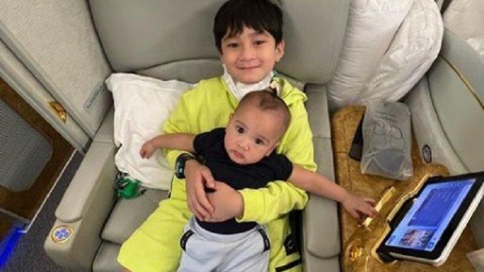 Wow, Segini Harga Outfit Rayyanza saat Liburan ke Amerika Serikat, Bisa ...