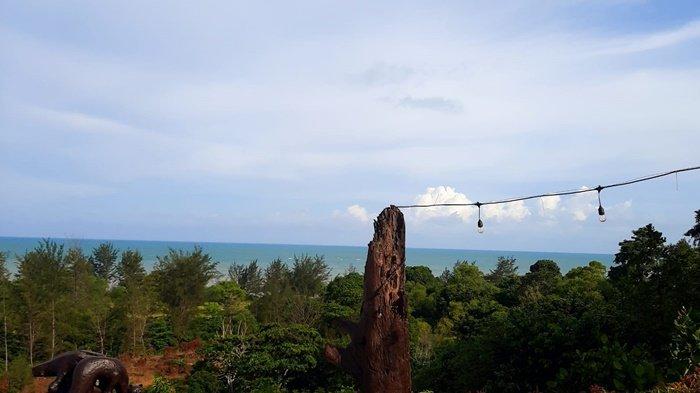 Keindahan Bukit Samak Belitung Timur Ada Spot Foto Hingga Wisata ...