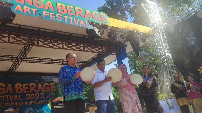 Siswa SMANSA Tanjungpandan Tampilkan Kreasi dan Inovasi dalam SMANSA Berage Art Festival 2022 ...