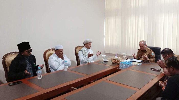 Ngantor Usai Ibadah Umrah, Maulan Aklil Ditunggu 16 Agenda Audiensi ...