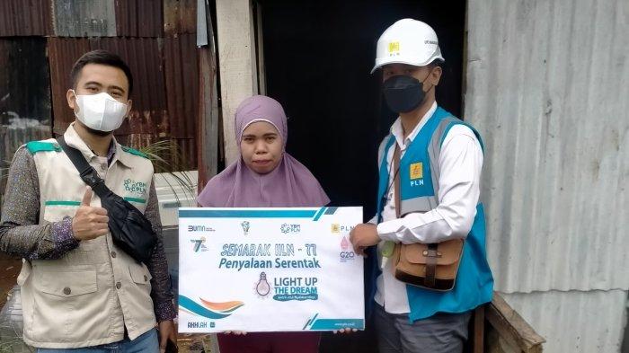 Pegawai PLN Donasikan Gaji Biayai Sambung Listrik 3.607 Keluarga Prasejahtera dalam Rangka HLN ...