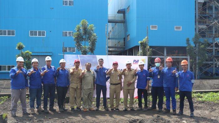 PT PJB Service PLTU Belitung Tanam 100 Bibit Pohon - Posbelitung.co