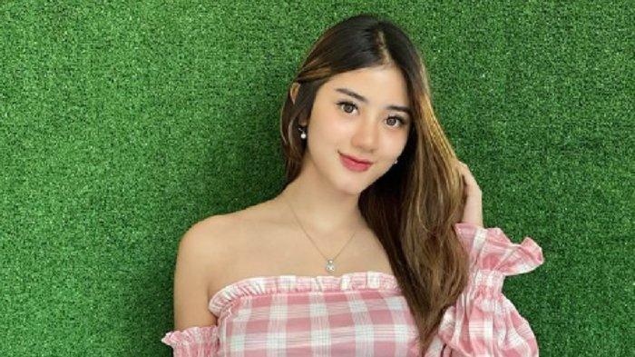 Biodata Ghea Youbi, Penyanyi Dangdut Muda dan Cantik, Intip Aksinya di Atas Panggung ...
