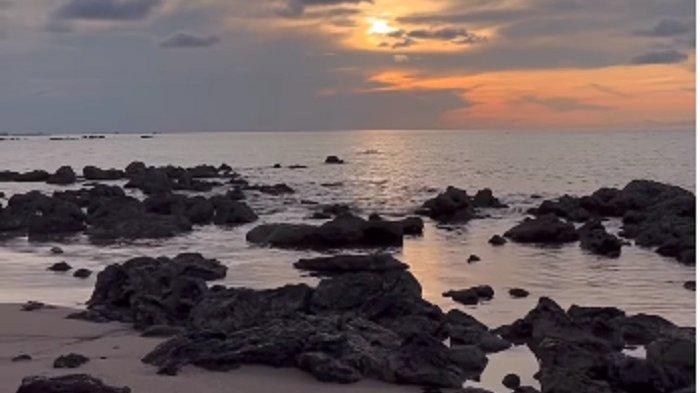 Tanjung Siantu, Destinasi Wisata Pantai yang Ada di Belitung, Unik ...