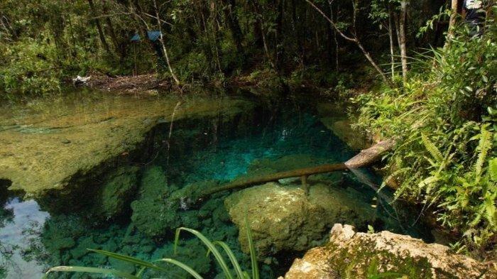 Destinasi Wisata Alam Papua Barat Daya, Tawarkan Keindahan Kali Kaca ...