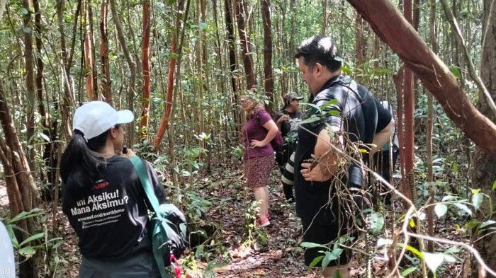 Honey Bitter Hutan Pelawan Namang Tarik Minat Wisatawan Mancanegara ...
