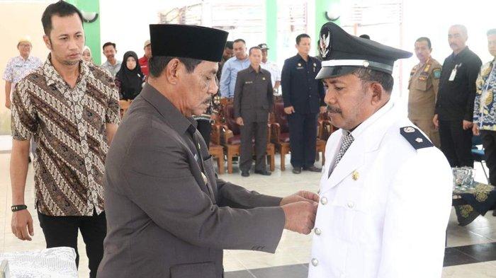 Bupati Belitung Resmi Lantik Kades Tanjung Rusa PAW Periode 2020-2026 ...