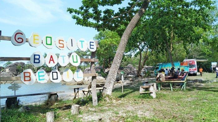 Let's Enjoy Belitung! Visit Batu Bedil Beach Which Has Legendary Stone ...
