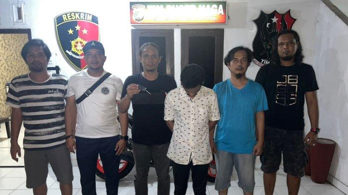 Pelaku Pencurian Di Pangkalpinang Ini Diantar Orangtua Serahkan Diri Ke
