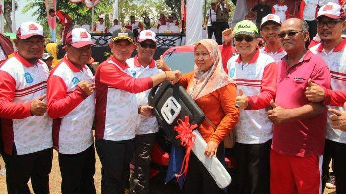 Lastri Pemenang Hadiah Utama Mobil Brio, Mulkan Pamit Undur Diri ...