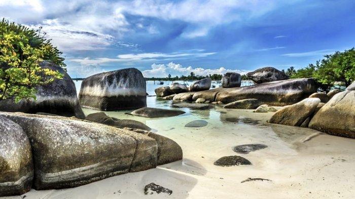 Wisata Pantai Pulau Belitung, Keindahan Tersembunyi di Balik Batu ...