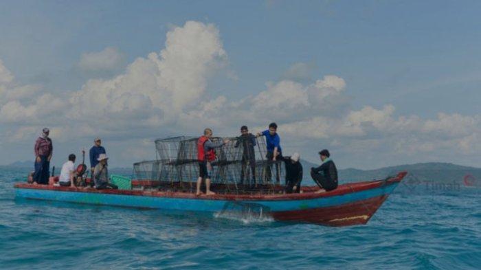 PT Timah Tbk Bersama Kelompok Nelayan Tengelamkan 36 Unit Atraktor Cumi ...