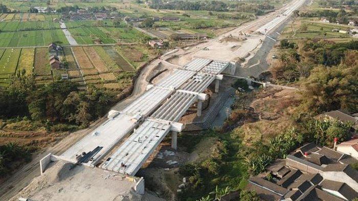 PT Jasamarga Pasang Lampu APILL di Exit Tol Yogja-Solo, Jelang Natal ...