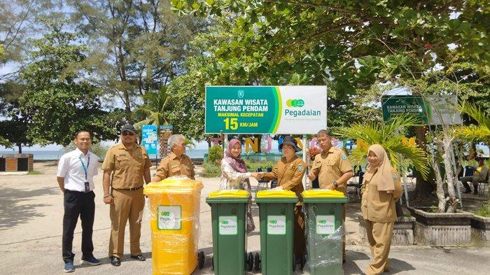 Pegadaian Tambah Fasilitas Pantai Wisata Tanjung Pendam Belitung ...