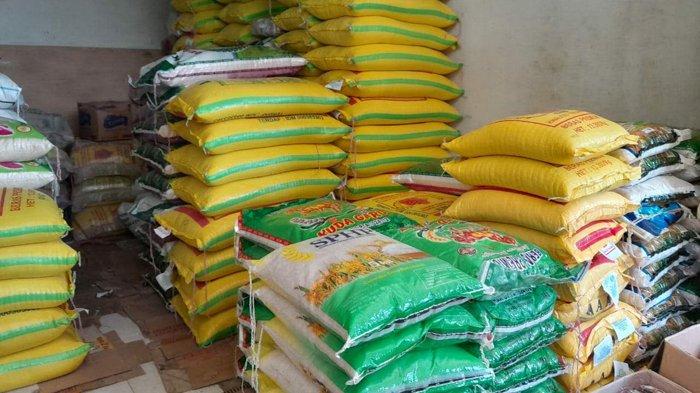 Perum Bulog Bangka Pastikan Stok Beras Aman hingga Dua Bulan ke Depan - Posbelitung.co