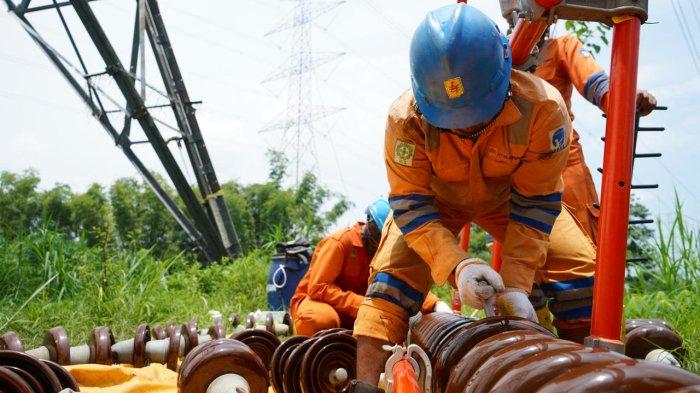 Tanpa Pemadaman, PLN Lakukan Pemeliharaan Tower Transmisi SUTT 150kV ...