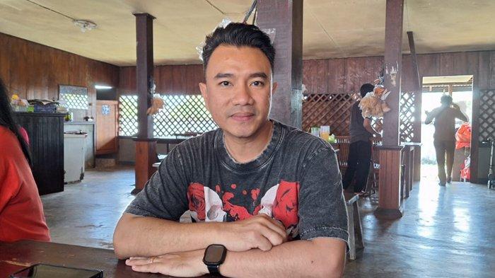 Sosok Yuri Kemal Fadlullah Balon Wagub Pilkada Babel 2024, Ajak Istri Santai Makan Siang di ...