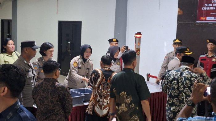 Polres Beltim Kerahkan 100 Personel Amankan Debat Publik Perdana Pilkada Beltim 2024 ...